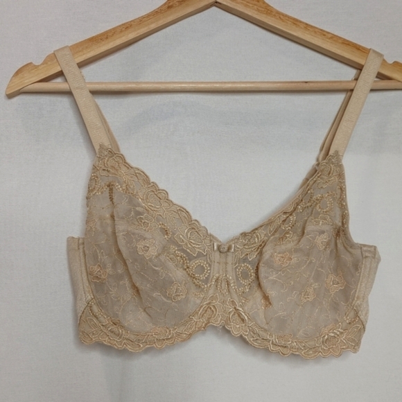 Wacoal | Intimates & Sleepwear | Wacoal Renaissance Rose Underwire Bra ...